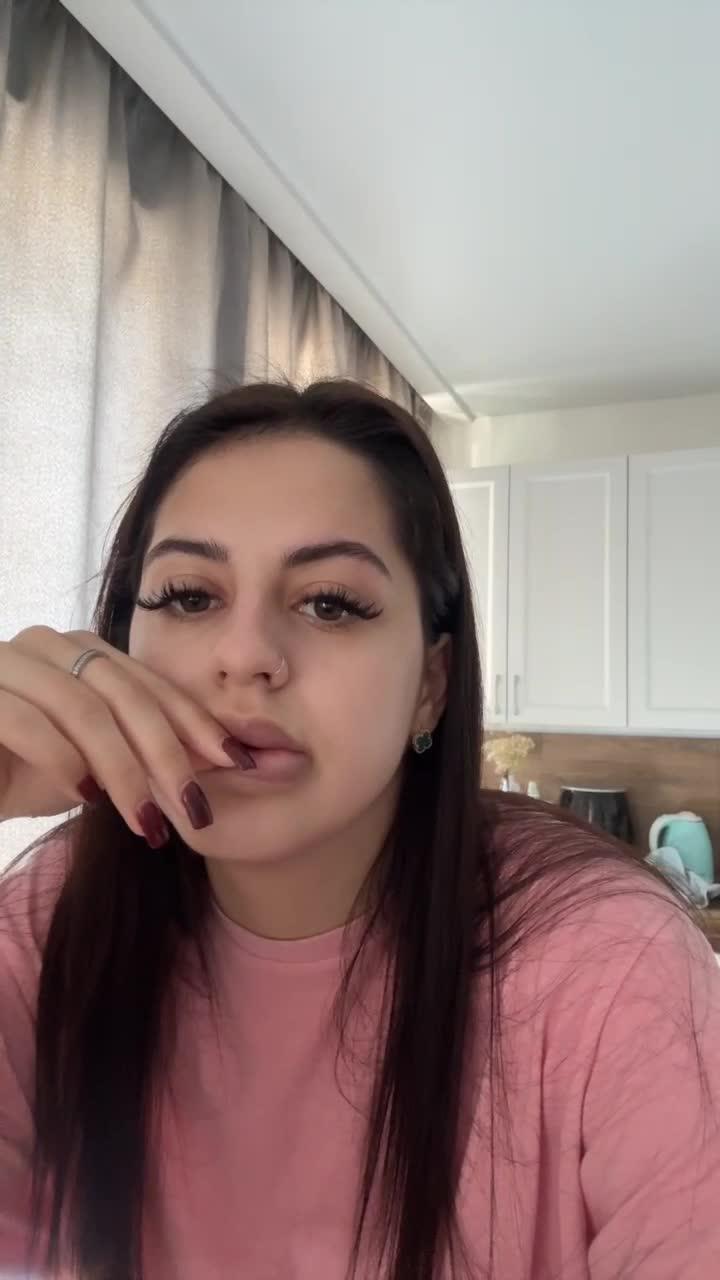 🐾 - LiveMe.com - Live Streaming Search Engine - LiveSearch.app
