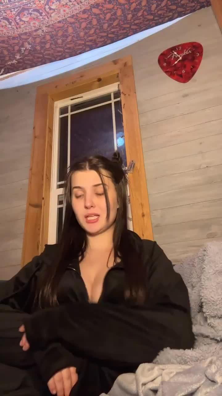 TheFarmersDaughter🍃 - LiveMe.com - Live Streaming Search Engine - LiveSearch.app